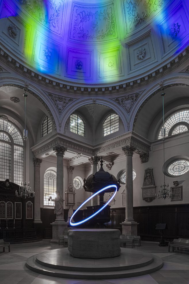 Wren's St Stephen Walbrook chapel glows like the Aurora Borealis - The ...