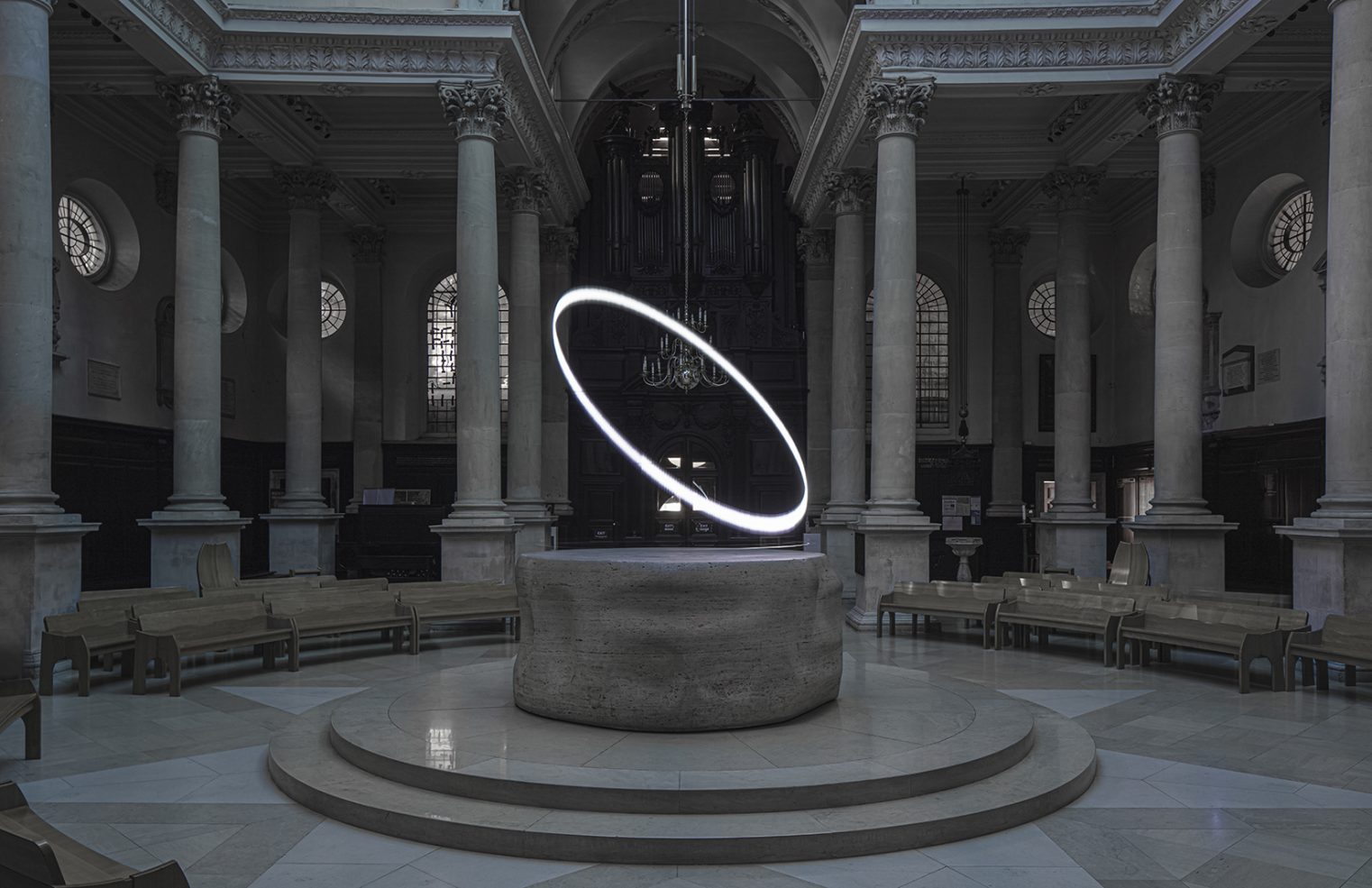 Wren's St Stephen Walbrook chapel glows like the Aurora Borealis - The ...