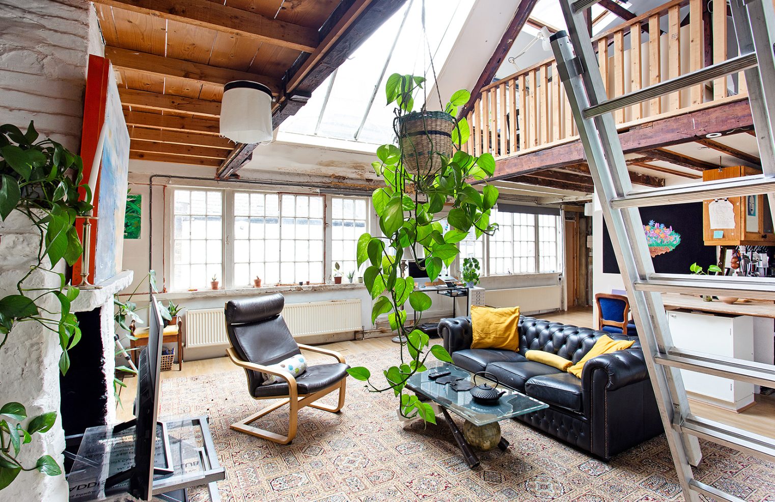 A converted coach house is for sale in London's Bloomsbury - The Spaces