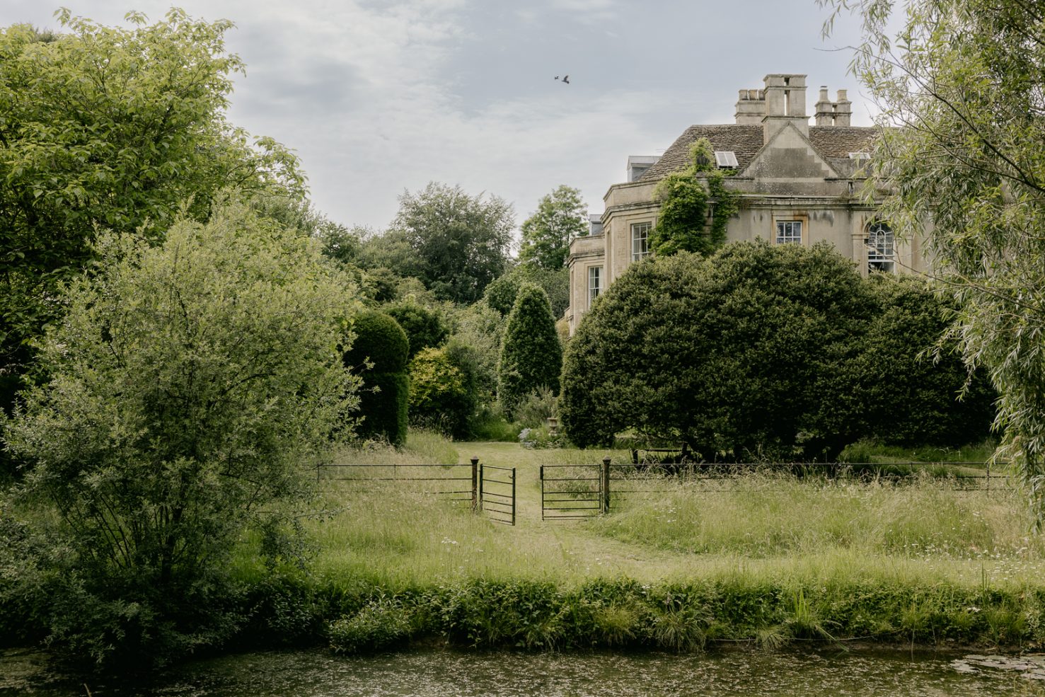 A Baroque manor in the Wiltshire countryside asks for £3m - The Spaces