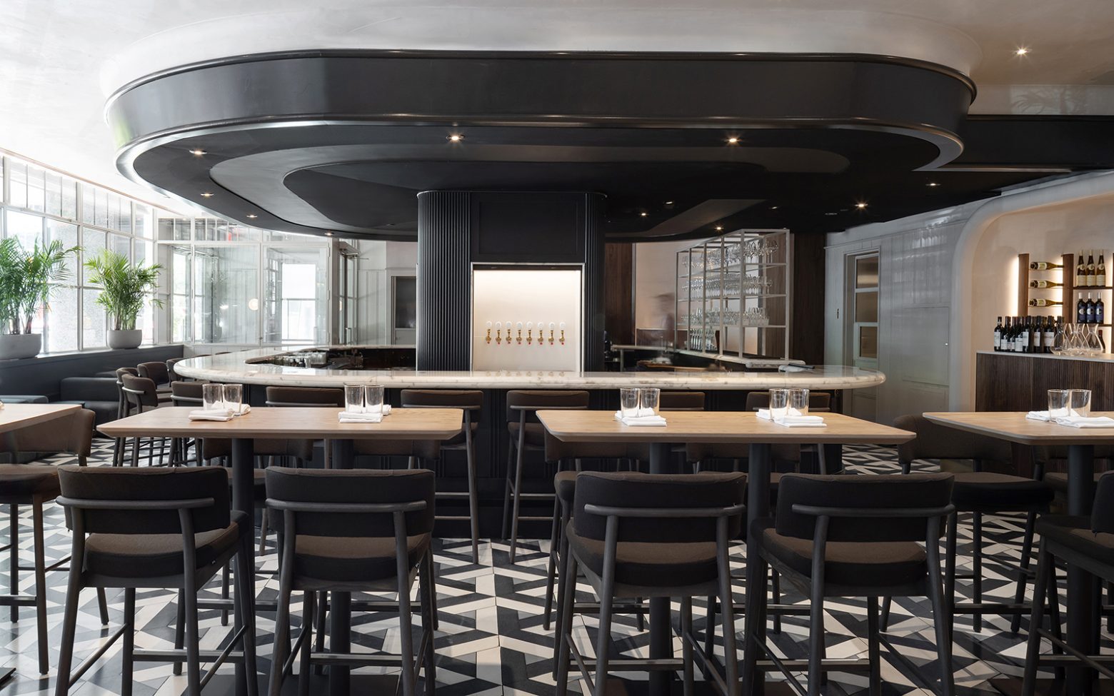 Monochrome plays a starring role at Toronto restaurant Alobar Downtown ...