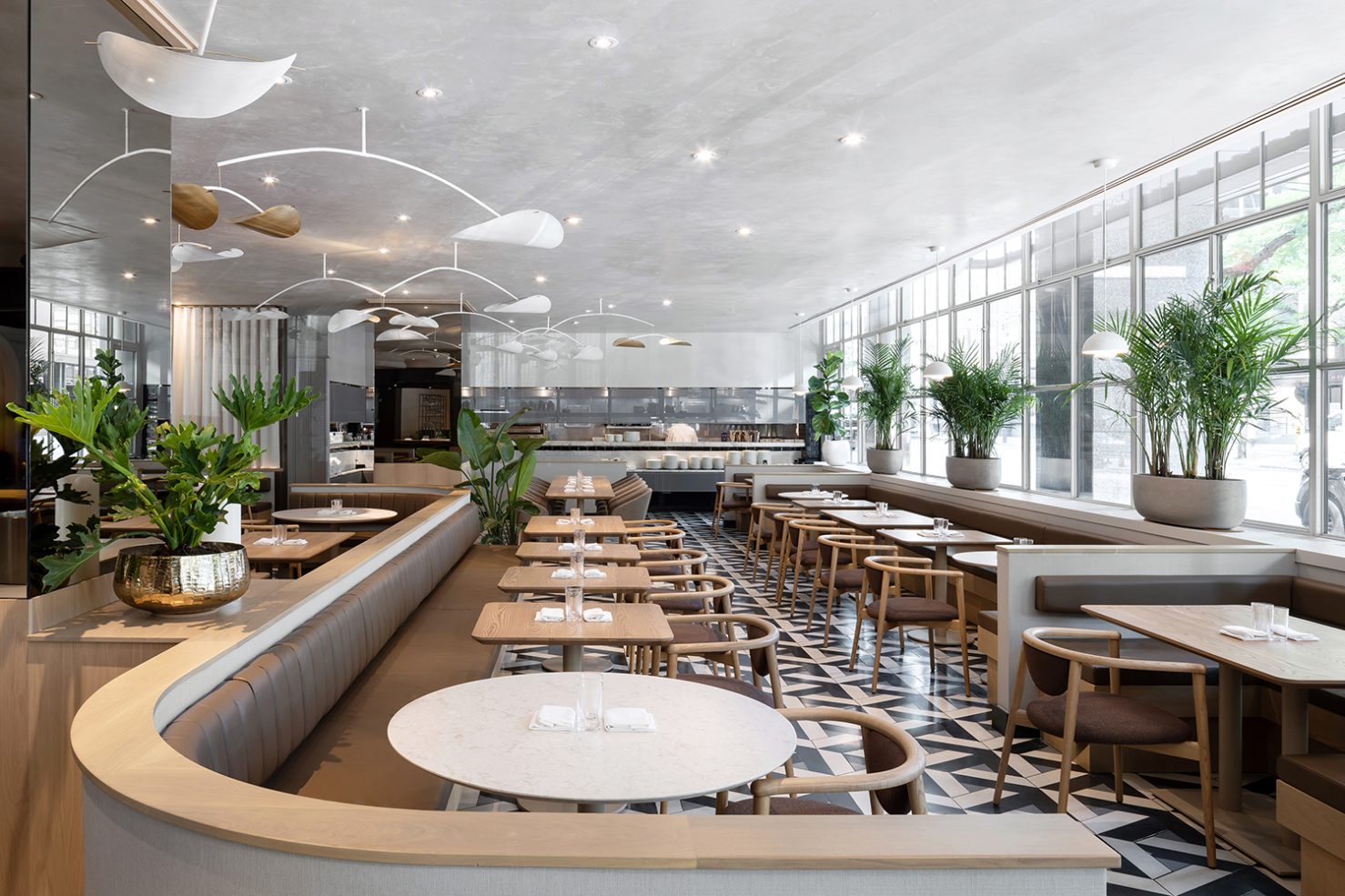 Monochrome plays a starring role at Toronto restaurant Alobar Downtown ...