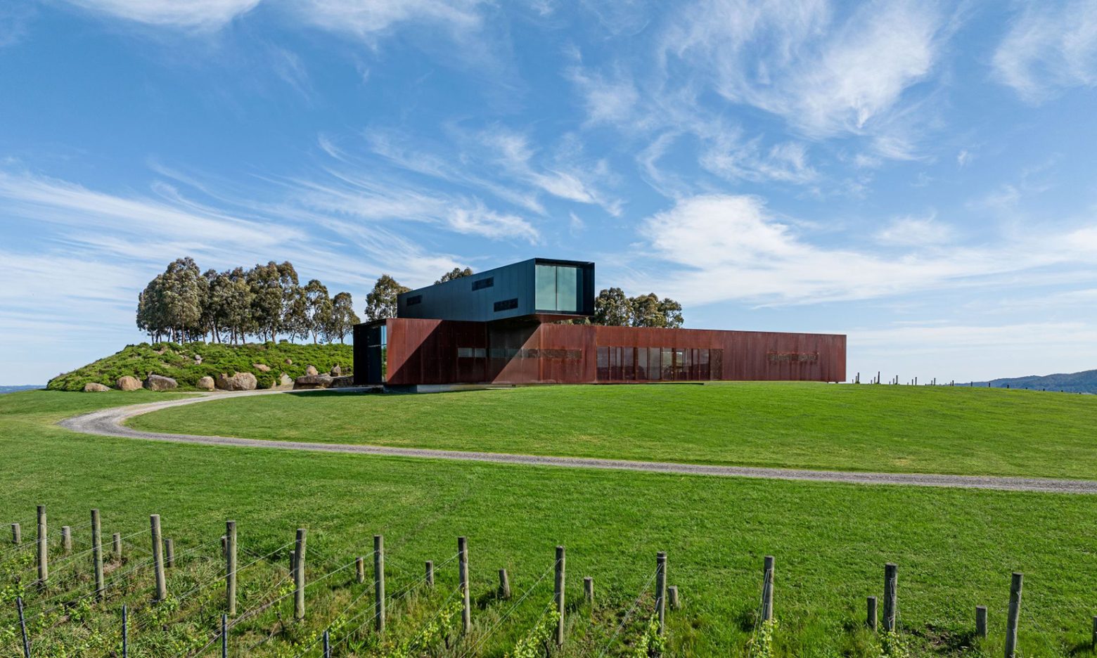 An architect's gravity-defying winery home in Victoria's Yarra Valley is for sale - The Spaces