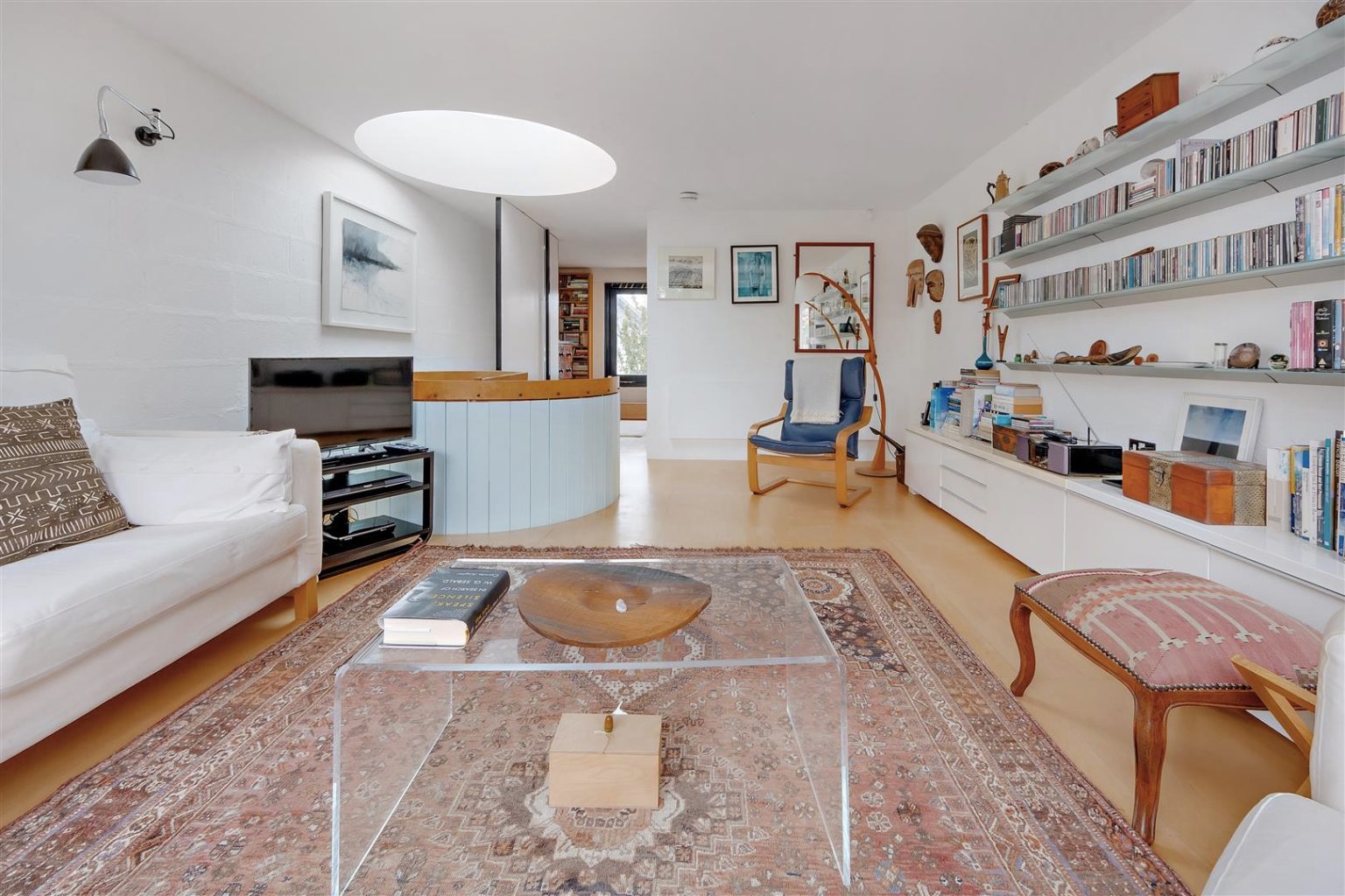 A townhouse by modernist trailblazer Neave Brown is for sale - The Spaces