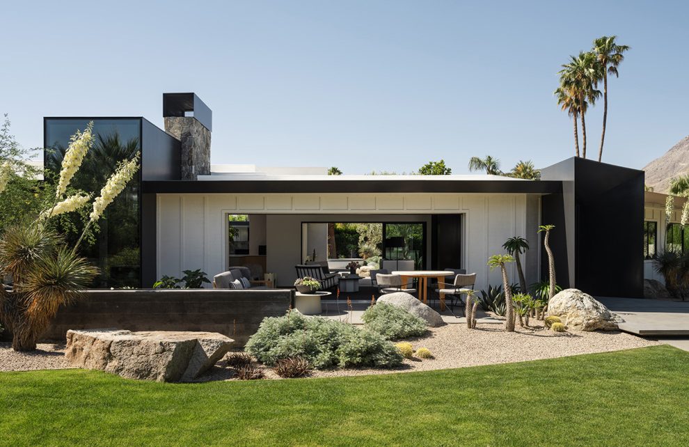 Radical 1960s prefab home lists for $839,000 in Palm Springs