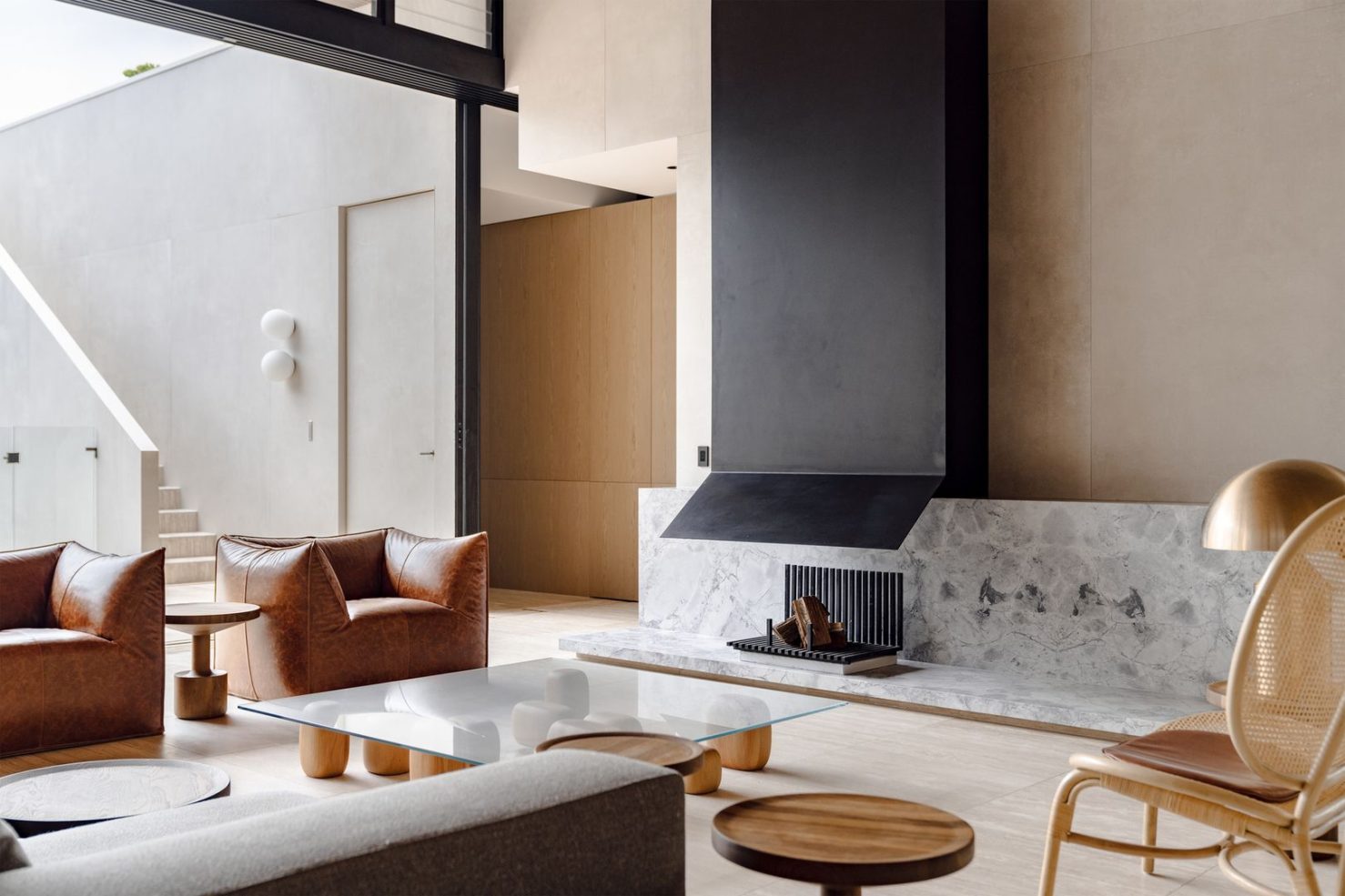 An ultra-luxe beachfront Byron Bay home comes to market - The Spaces