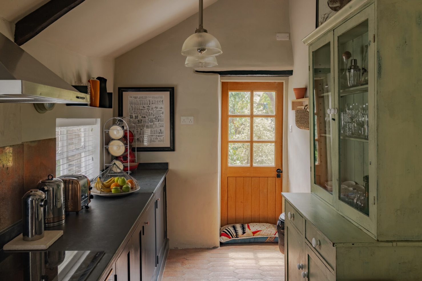 This dreamy Devon cottage is asking for £445,000 - The Spaces