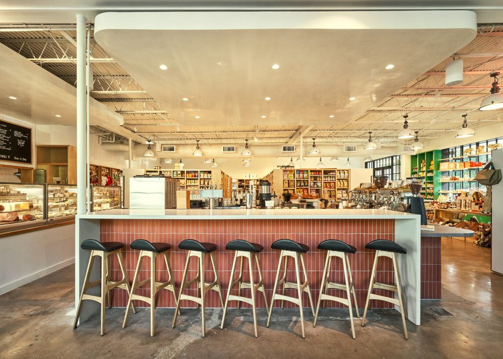 Austin’s Tiny Grocer celebrates the midcentury style of its post office ...