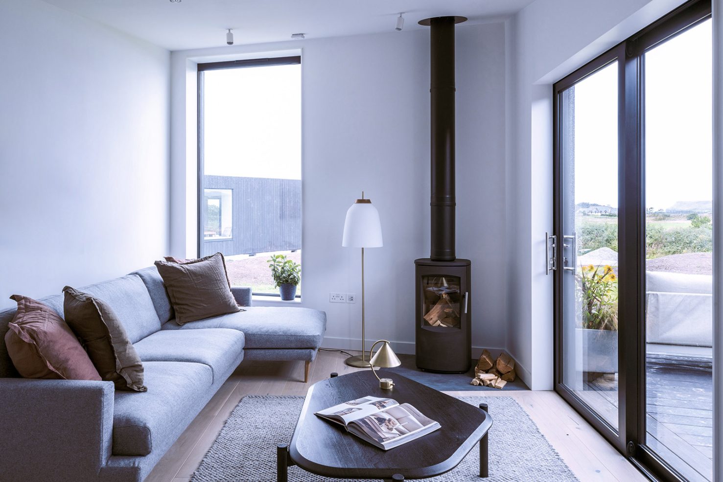 KOTO designs a cache of coastal cabins in Cornwall - The Spaces