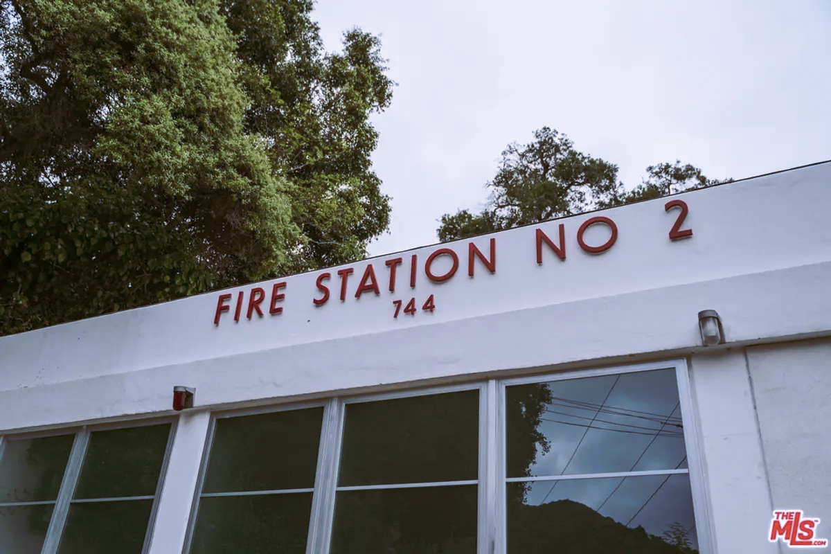 See inside this one-of-a-kind converted fire station near Pasadena ...