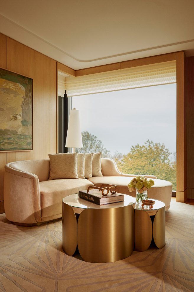 The all-suite Emory hotel opens for high rollers in London - The Spaces