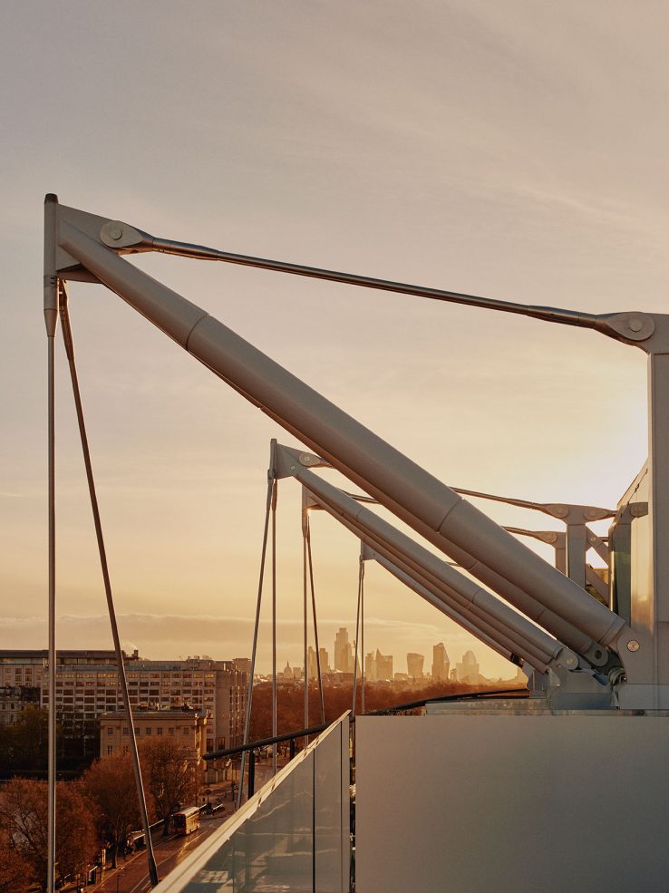 The all-suite Emory hotel opens for high rollers in London - The Spaces