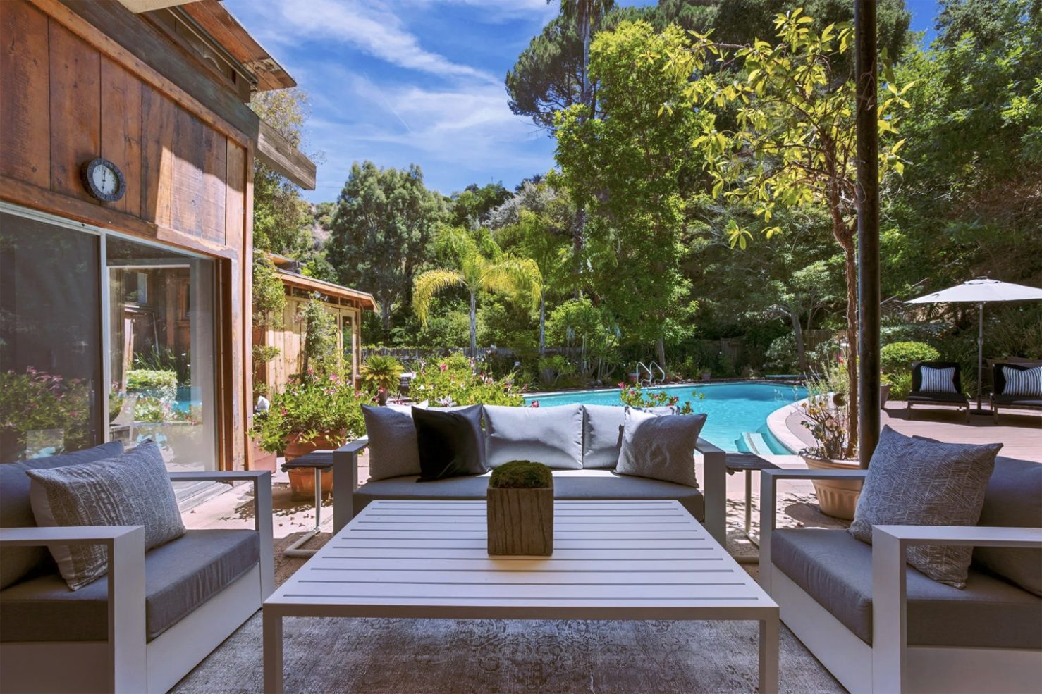 This Beverly Hills home stays true to its midcentury roots - The Spaces