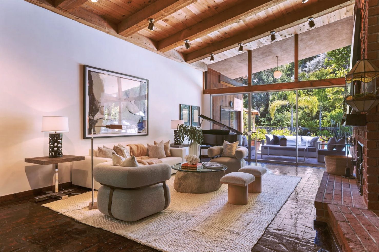 This Beverly Hills home stays true to its midcentury roots - The Spaces