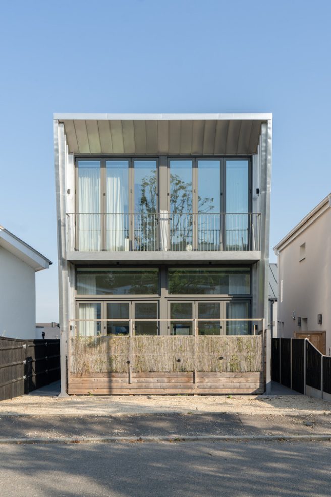 Outside Oxford, an angular family home breaks the mold - The Spaces