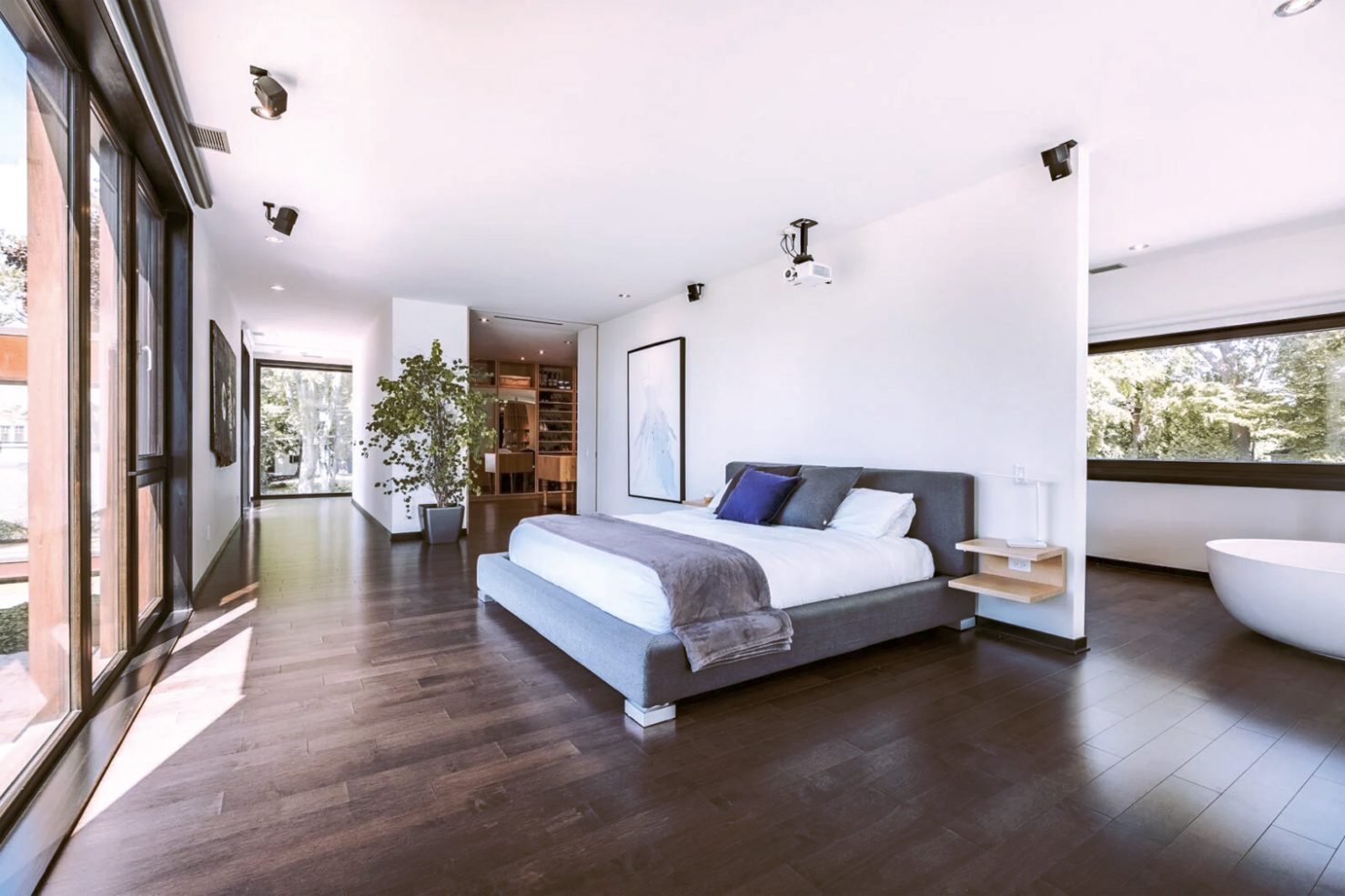 This lakefront Quebec home fuses heritage and modern design - The Spaces