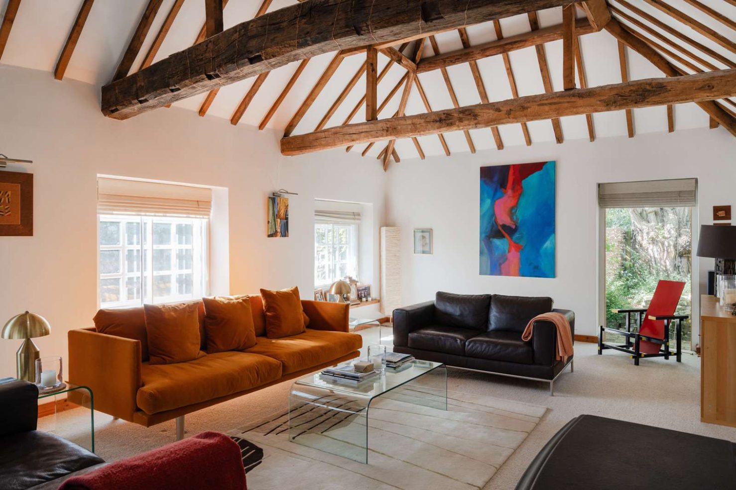 A Buckinghamshire barn conversion hits a high note - The Spaces