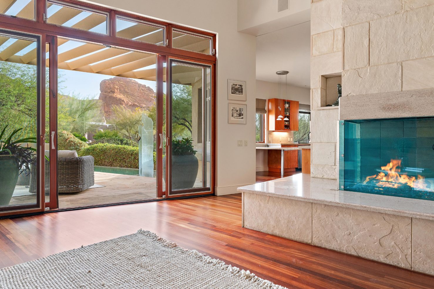 This Arizona compound frames the desert landscape like art - The Spaces
