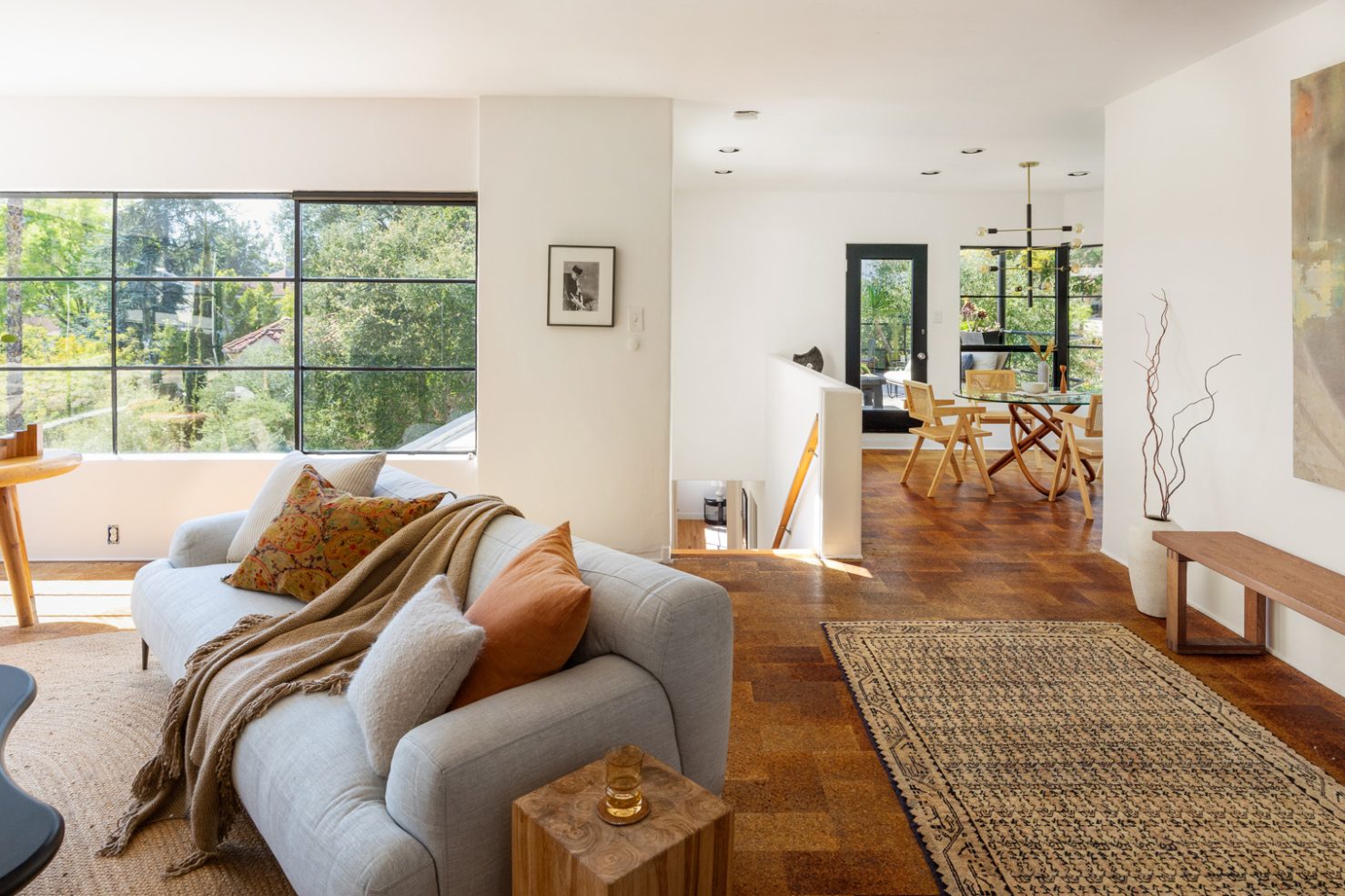 A Streamline Moderne home by jailbird architect William Kesling comes ...