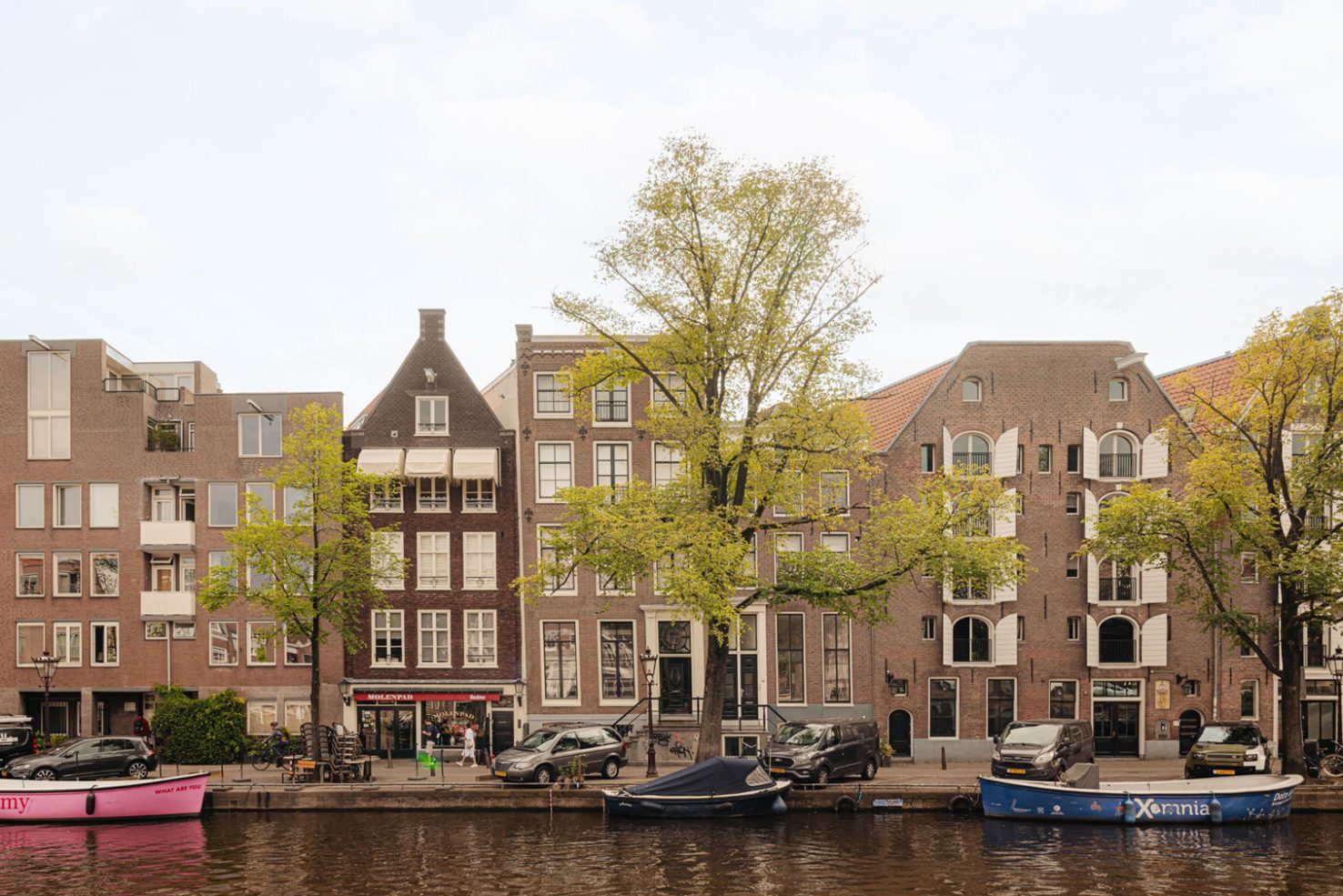 In Amsterdam, a historic canal-side home has undergone a revamp - The ...