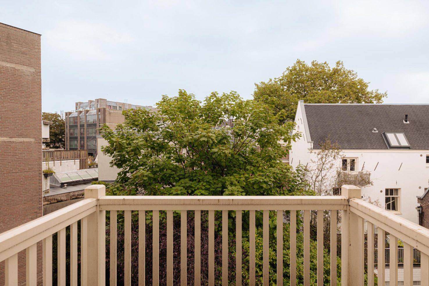 In Amsterdam, a historic canal-side home has undergone a revamp - The ...