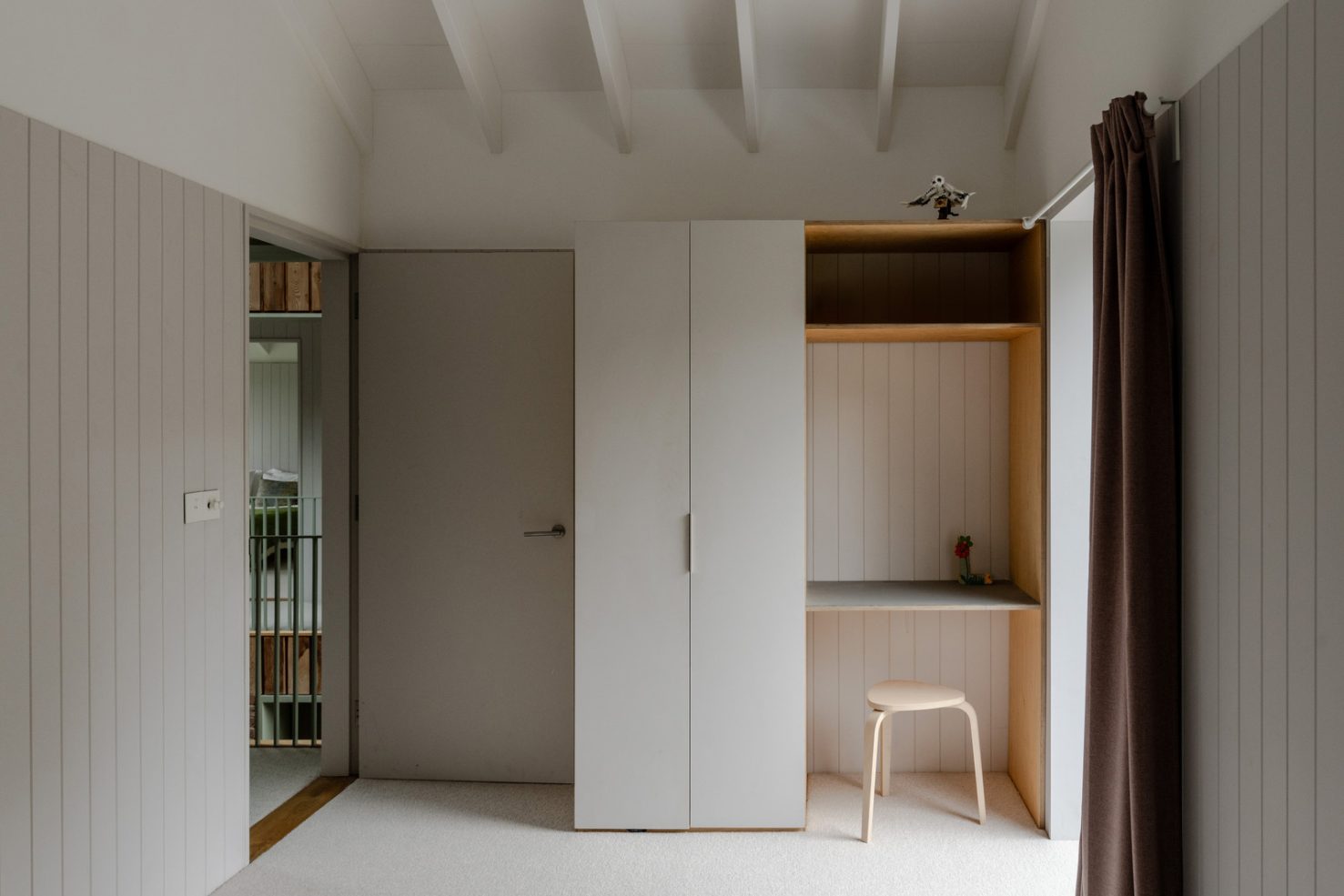 Split House is an award-winning home of two halves in the Chilterns ...