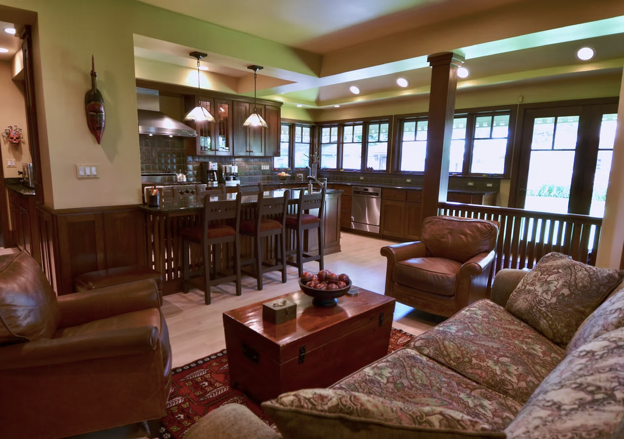 An early experimental Frank Lloyd Wright comes to market in the Chicago ...