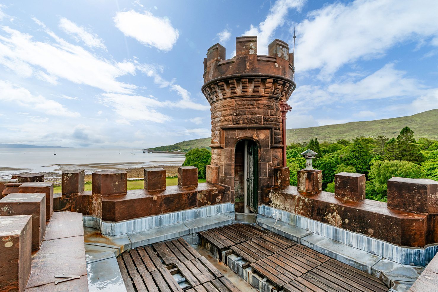 Don't let this Scottish castle languish on the market - The Spaces