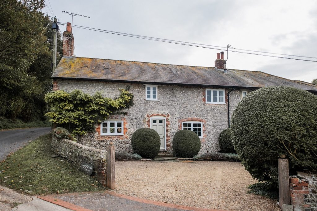In the South Downs, a 17th-century flint cottage offers a quiet life ...