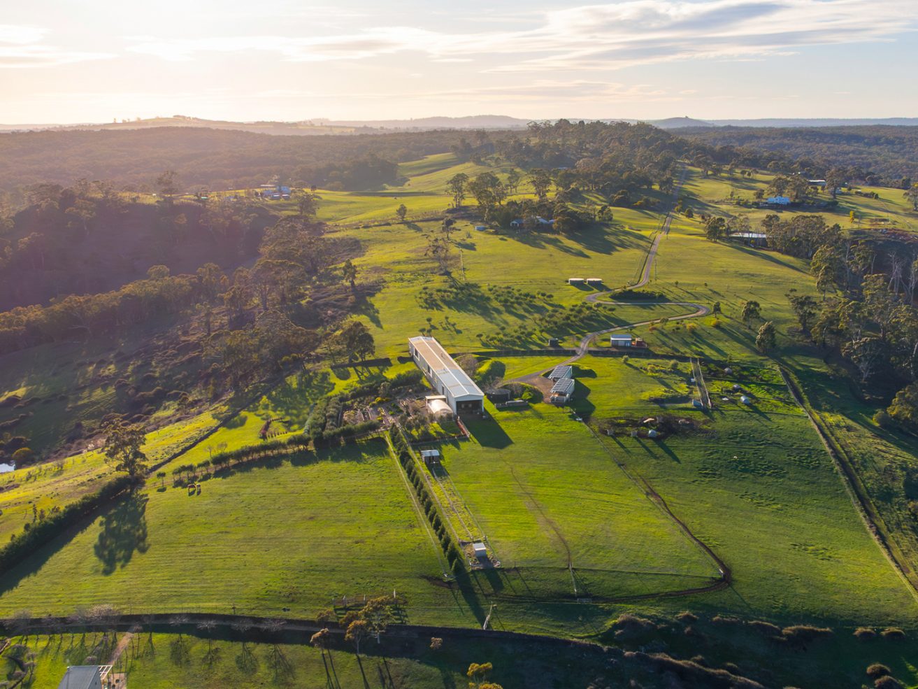 Award-winning Daylesford Longhouse is on the market - The Spaces