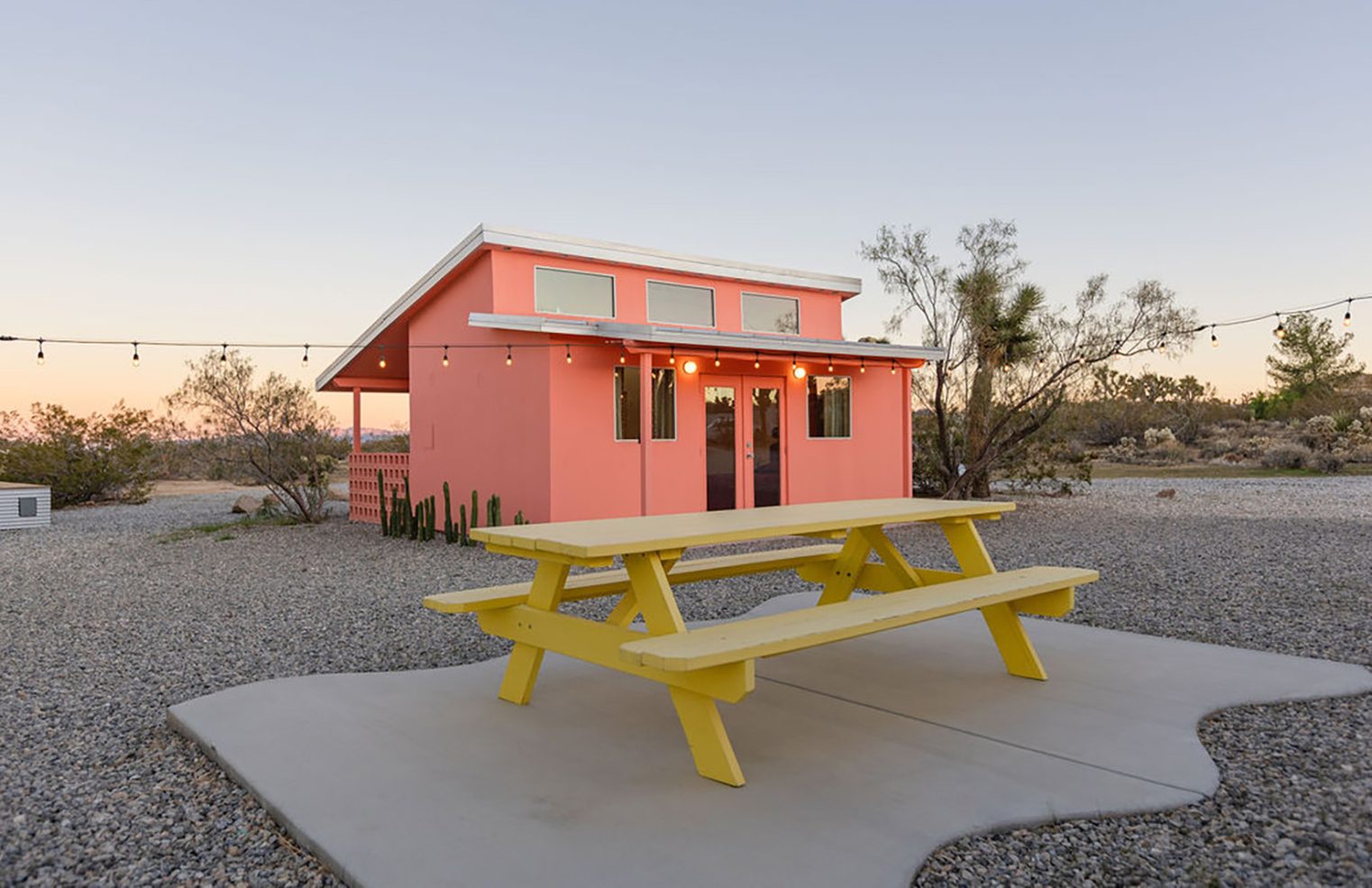 This mid-century compound brings California colour to the stark Yucca ...