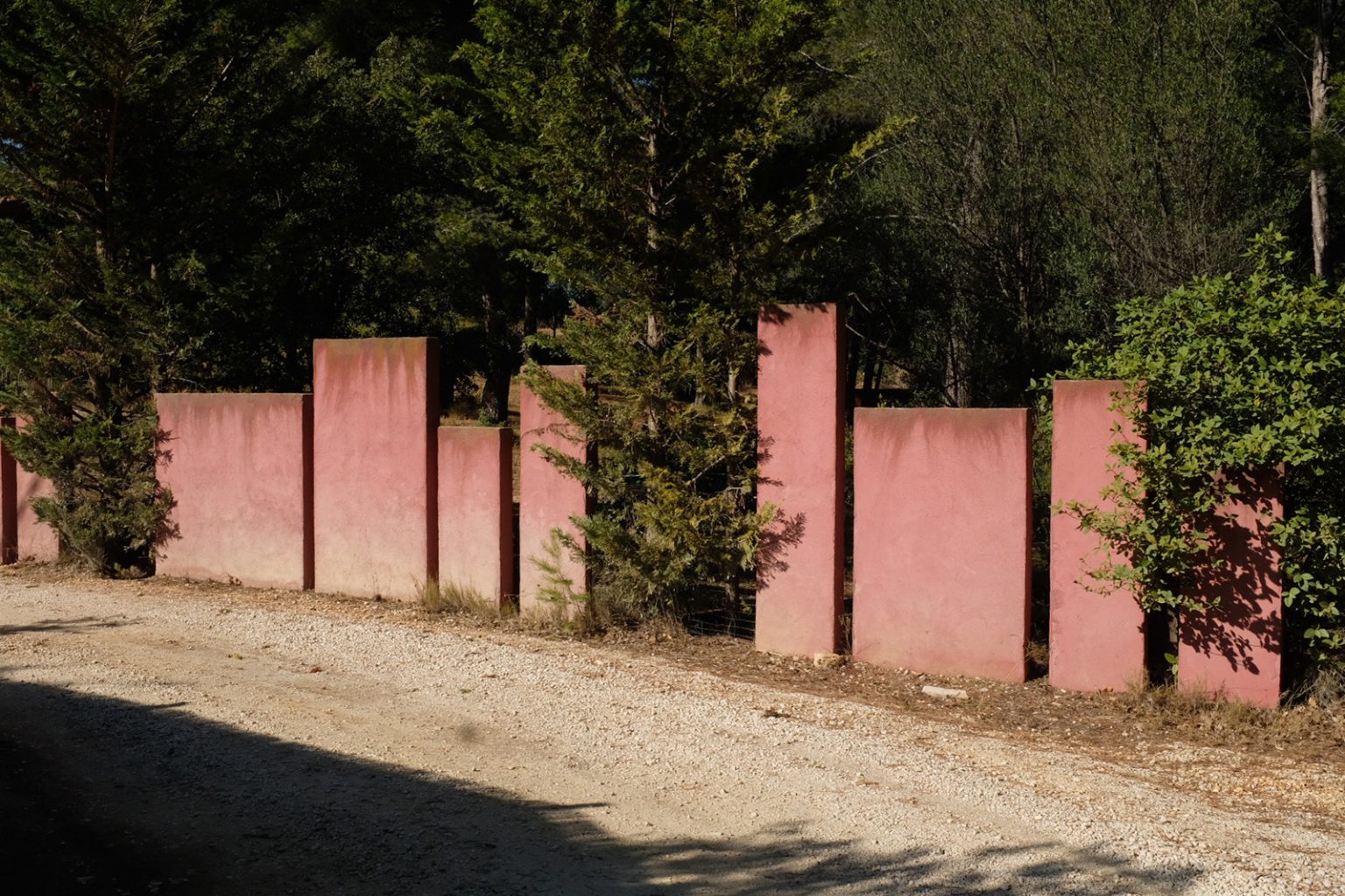 Stucco and stone define this retreat in the south of France - The Spaces